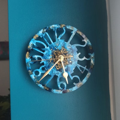Colour Variety Original Clock, 14.5cm Silent Resin Wall Clock, Sweeping ...