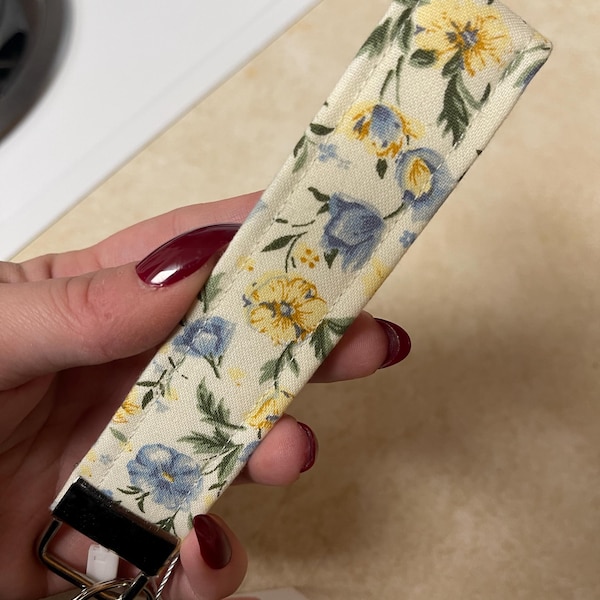 Beach Vibes Keychain Wristlets, Neutral Key Fobs, Wristlet for Keys ...