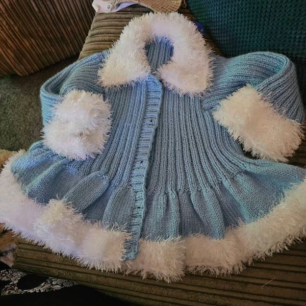 Ladies Sweater Knitting Pattern Turtleneck Roll Neck Chunky / Bulky ...