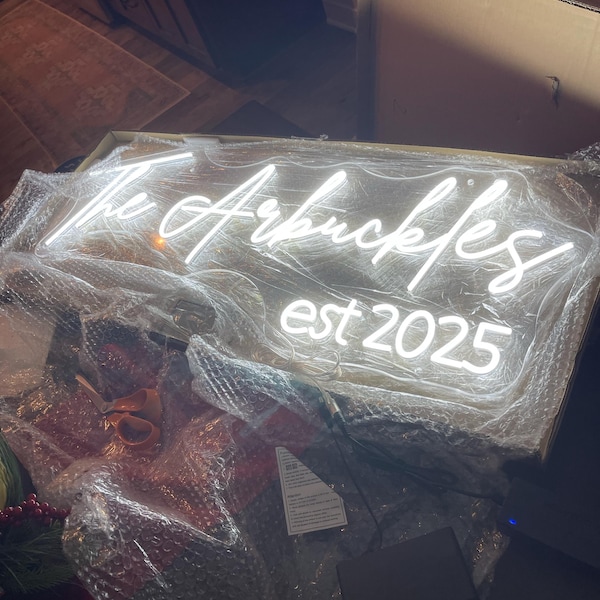 Neon Name Sign Custom, Wedding Neon Sign Name, Neon Sign Battery ...