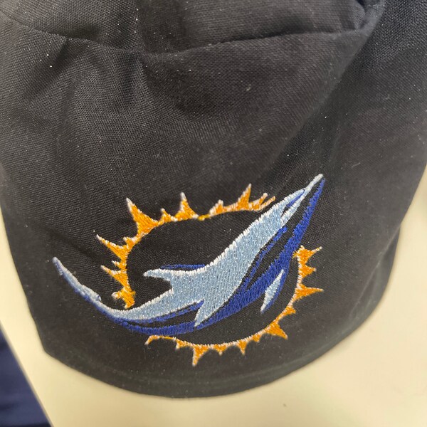 Medical Assistant Vinyl Decal in Maroon - Etsy