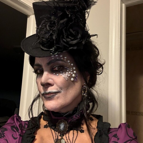 Burgundy Mini Top Hat With Raven Wings,gothic Mini Top Hat With Veil ...