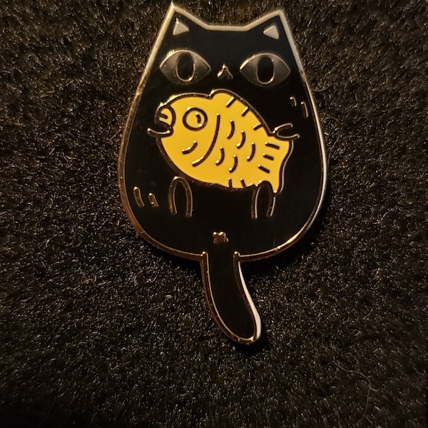 Black Cat Pin, Taiyaki Cat Enamel Pin for Cat Lovers, Black Cat Lapel ...