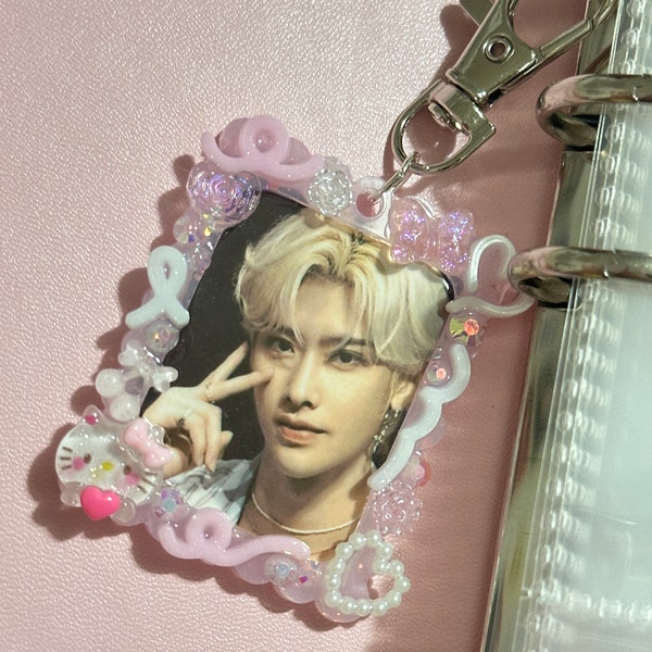CUSTOM Kpop Bias Photo Frame Keychain - Etsy