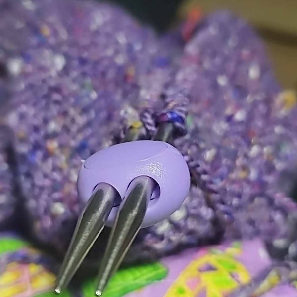 Knitting Stitch Stoppers (10) | Fits up to US Size 8 Needles | Save ...
