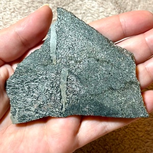 Tumbled and Polished Peridot Mineral Specimens for Sale - Etsy