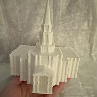 The Christus Statue Minimalistic 3D Printed Low Poly Modern Christian ...