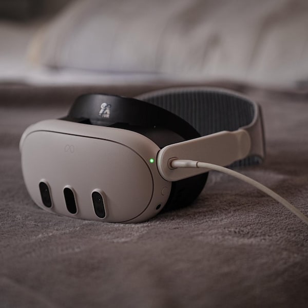 Dock for Apple Vision Pro Apple Vision Pro Compatible Stand - Etsy