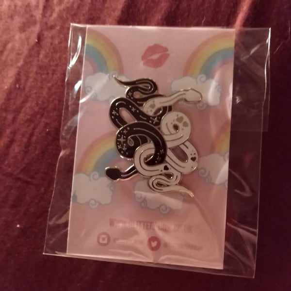 Black and White Snake Enamel Pin Gothic Pin Animal Pin Reptile Pin ...