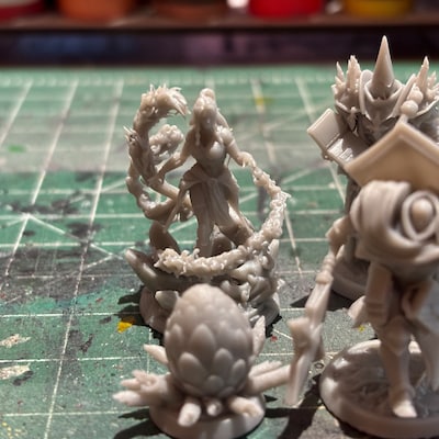 Dragonborn Berserker Miniature Mauler Dungeons and Dragons Mini RPG ...