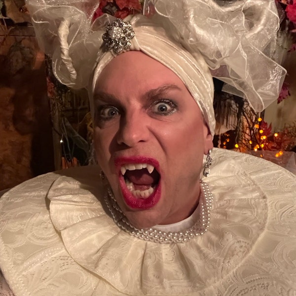 Scarlet Red Faux Patent Leather French Beret With Flexi Band. Women's ...