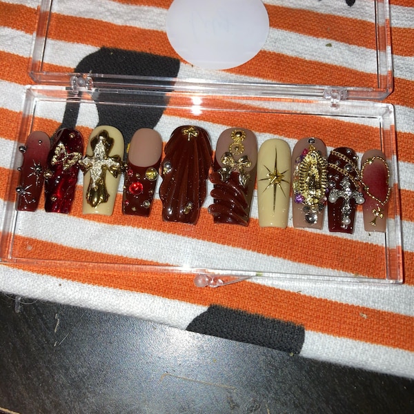 Red & Gold Renaissance Long Stiletto Press on Nails, Unique Design ...