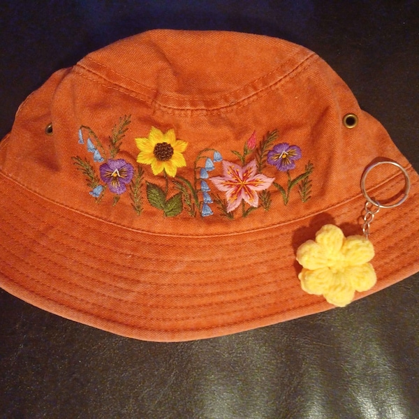 Custom Hand Embroidery Floral Bucket Hat, Daisy Embroidered Bucket ...