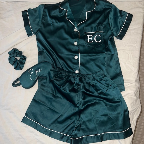 PERSONALISED SATIN PYJAMAS - Silky Hen Party Pjs, Bridesmaid Proposal ...