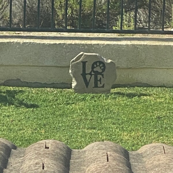 Dog Love Garden Rock - Landscape Stone - Engraved - Garden Stone ...