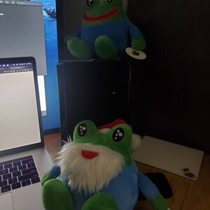 Peepo the Christmas Plushie: Mizkif Holiday Edition - Etsy