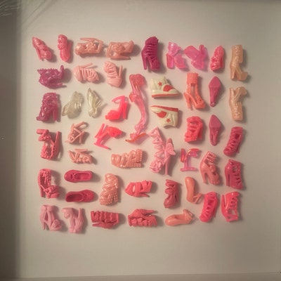 Custom Jordan 1 Mid Gold Outline - Etsy