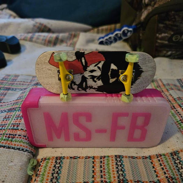 Fingerboard Ramps: Planter Rail for Fingerboarding - Etsy