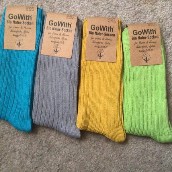 Gowith 4 Pairs Unisex Colorful Comfy 97% Cotton Socks for Men & Women ...