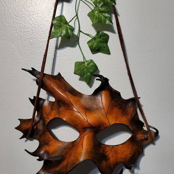 Leather Leaf Mask Inspired by the Mighty Oak Tree Leaves - Etsy