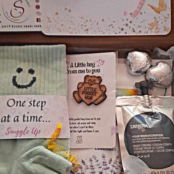 ULTIMATE TEENAGE GIRL Pick Me up Birthday Spa Treat Gift Box, Teenage ...
