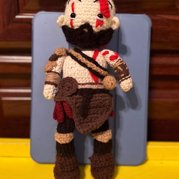 Kratos Crochet Pattern – God of War-inspired Amigurumi - Etsy