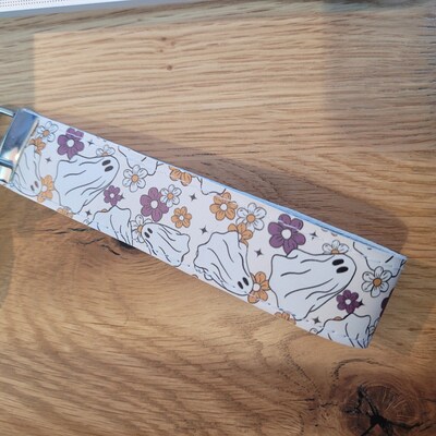Spooky Cute Ghost Key Fob/flower Ghosts Key Fob/halloween Key Fob/ghost ...