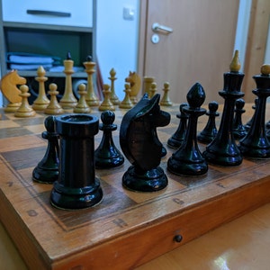 Soviet Grandmaster Chess Set With Weights and Wood Knights. - Etsy