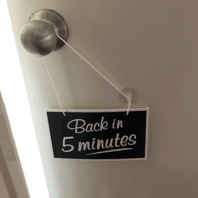 Back in 5 Minutes 3mm Rigid Hanging 120mm X 200mm Sign, Shop Window ...
