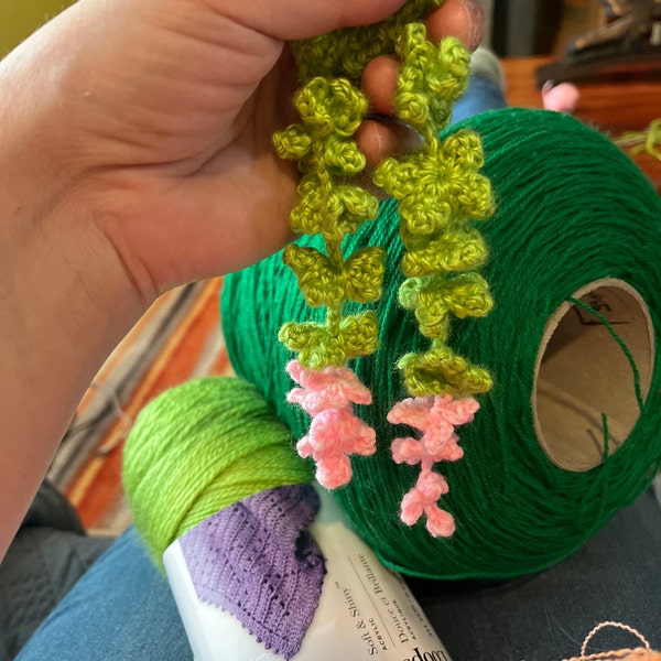 Crochet Vines With Dangling Flowers Pattern - Etsy