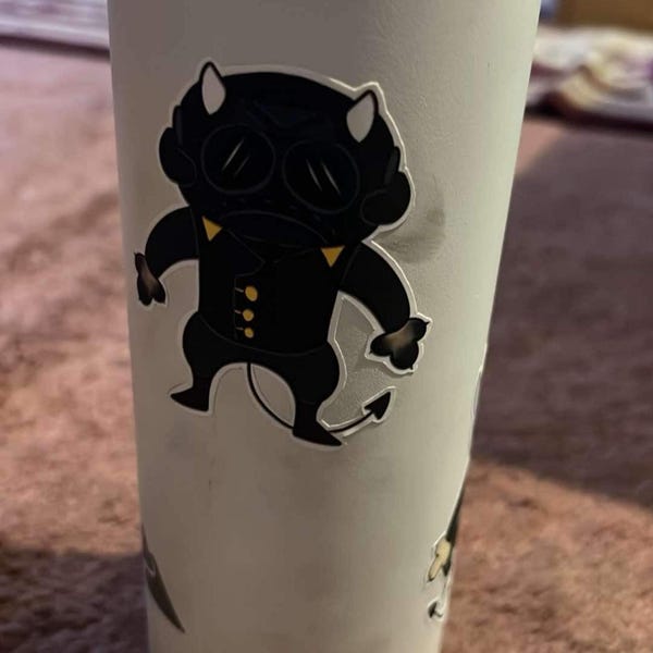 Cult of the Lamb Crown Decal - Etsy