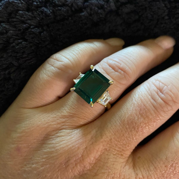 Solid 14K Gold Brilliant 7CT Lab Created Emerald Center Engagement Ring ...
