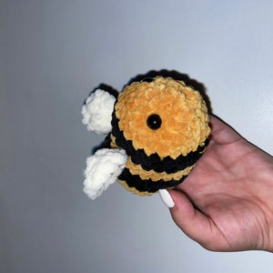 Crochet Pattern Classic Bumble Bee - Etsy