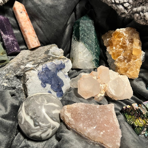 Large Mystery Mineral Box of Crystal and Stone Specimens!! - Etsy