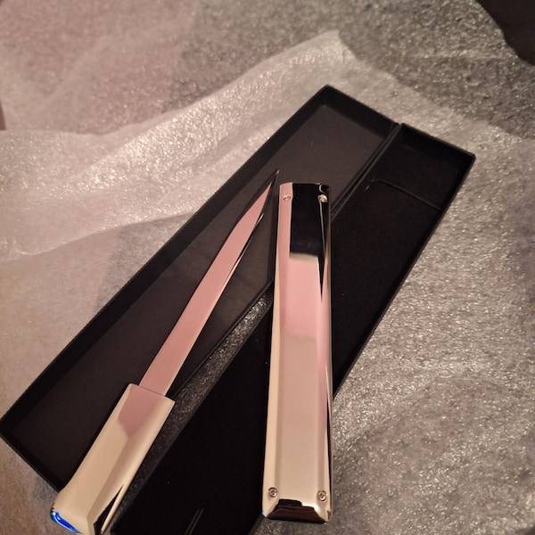 Good Luck Secret Message Pin, Clover Leaf Badge, Lucky Charm Brooch ...