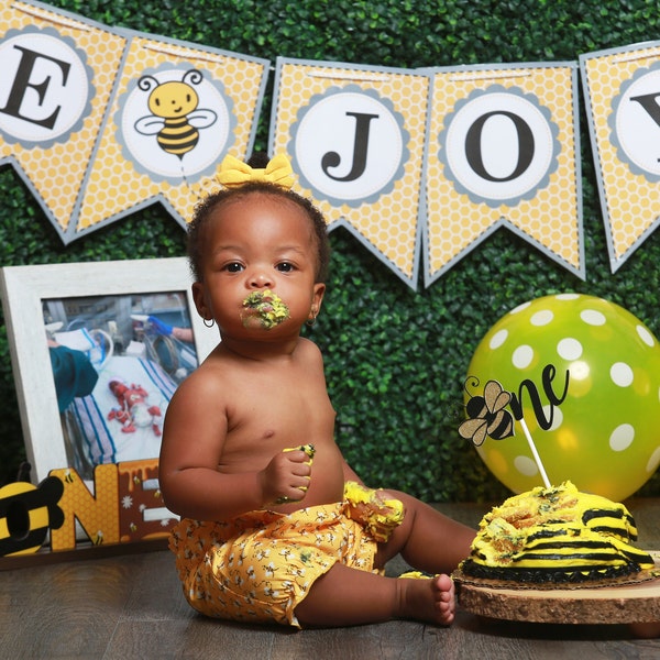 Printable Bee Banner Sign Pennants - Digital Honey Bee Alphabet Letters ...