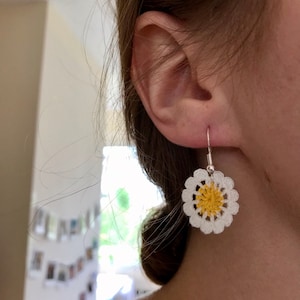 Crochet Daisy Earrings - Etsy UK