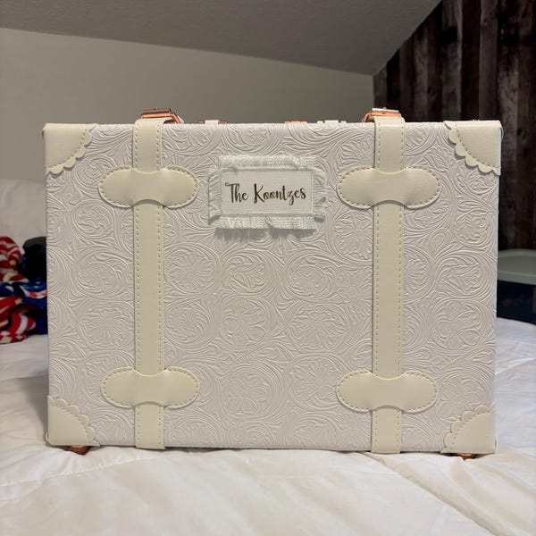 Personalized Wedding Keepsake Box. Wedding Petite Trunk. Keepsake ...