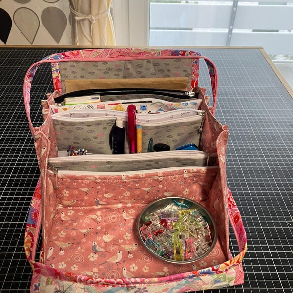 TULA Pink's Fave: 2023 BONZA! Bionic Gear Bag V2.23 - Etsy