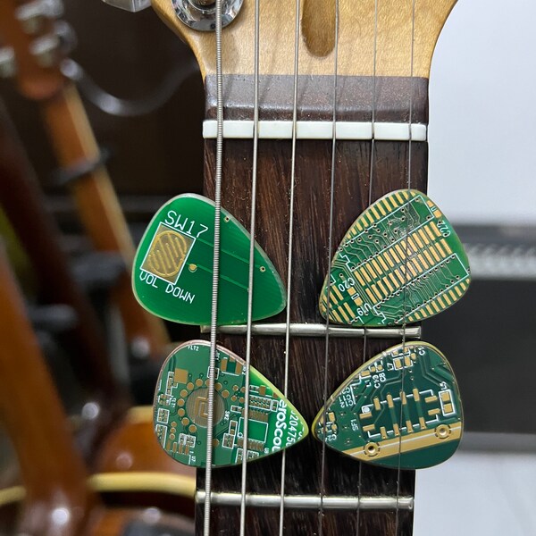Handmade Recycled Gold Plated Circuit Board Guitar Picks - Etsy