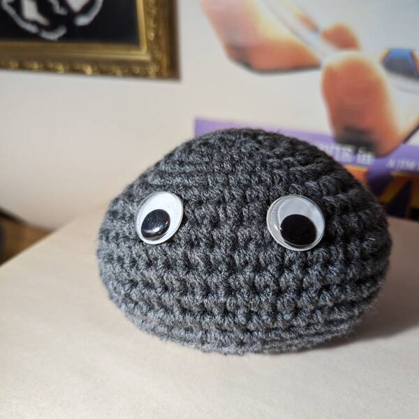 Googly Eye Pet Rock Amigurumi CROCHET PATTERN / Emotional Support Rock ...