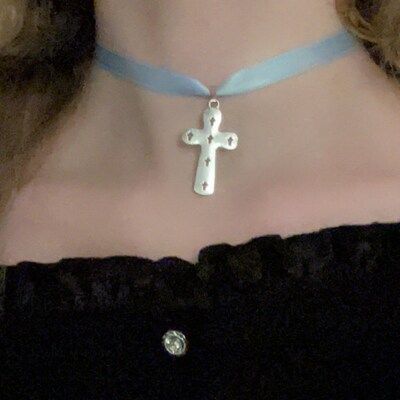 Dainty Deer & Bow Chain Necklace - Etsy