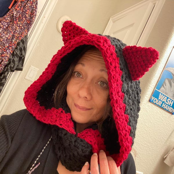 Free Crochet Pattern: HOODED FOX COWL (quick Easy Cute Super Bulky Yarn ...