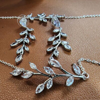 Personalized Mermaid Initial Monogram Locket Necklace. - Etsy