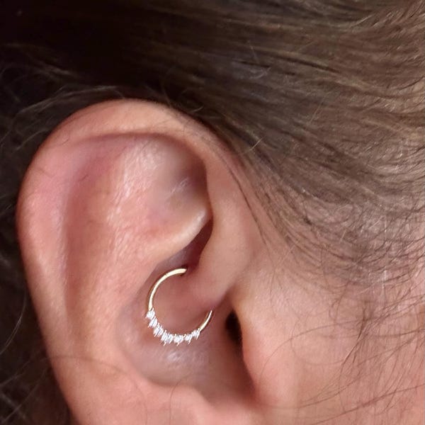 Gold Daith Jewelry Earring, Simple Titanium Minimalist Daith Jewelry ...