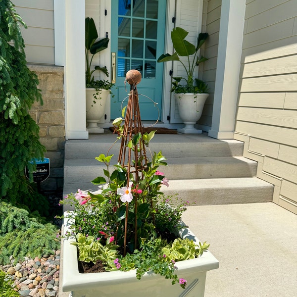 Wrought Iron 31" Ball Top Triangle Topiary Flower Trellis, Rustic ...