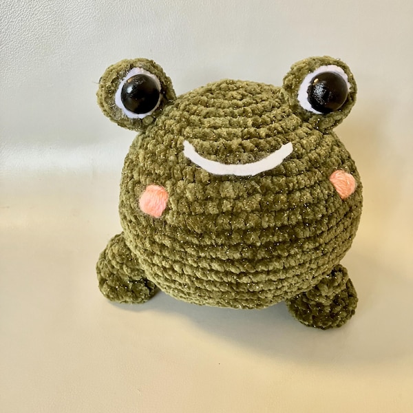 Big Eyed Frog Crochet Pattern PDF, Round Chubby Amigurumi Frog Plush ...