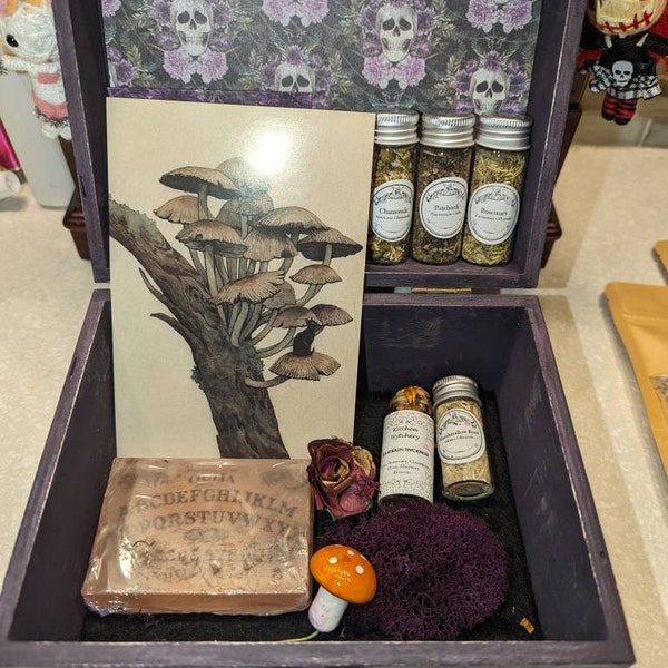 Wheel of the Year Sabbat Boxes/witches Boxes/samhain/yule/imbolc/ostara ...