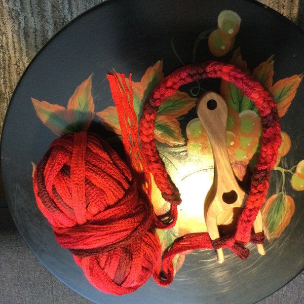 Yarn Holder | Wide Base Spindle , Yarn Spindle, Knitting Tool, Wool ...