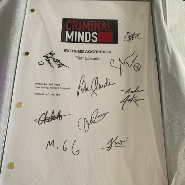 Criminal Minds TV Pilot Script Screenplay With Signatures Autograph ...